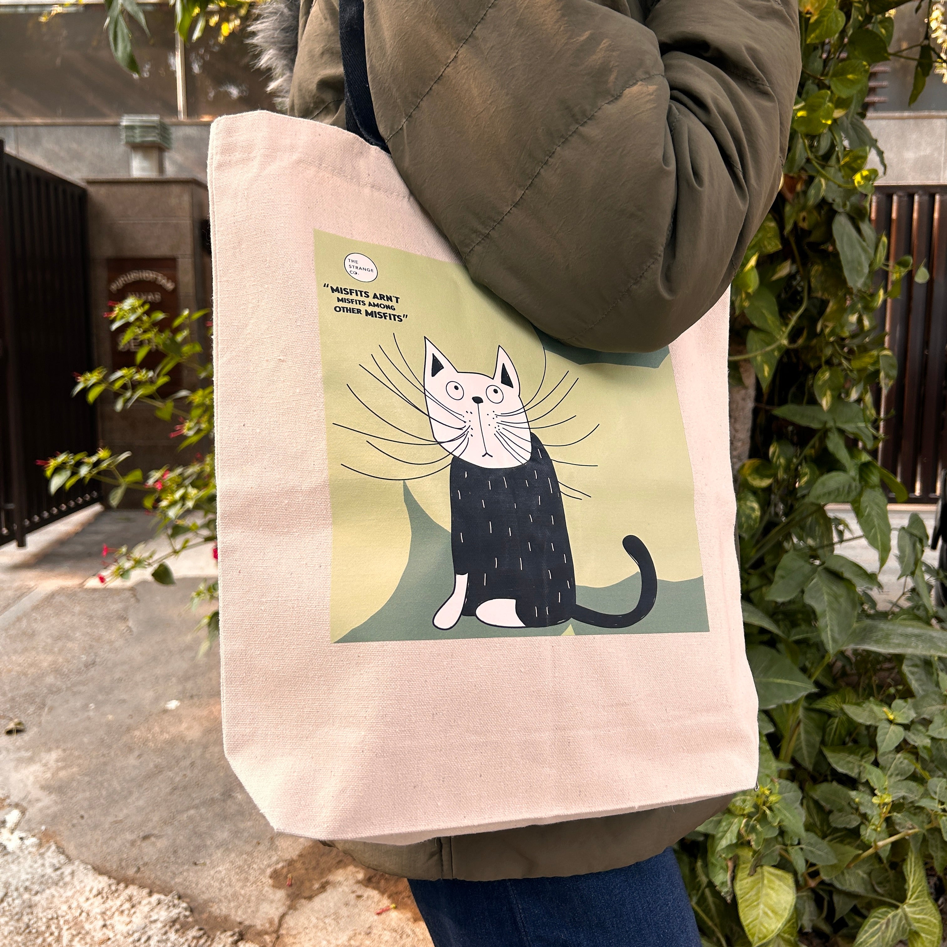 Ms. Meow Canvas Tote – thestrangeco